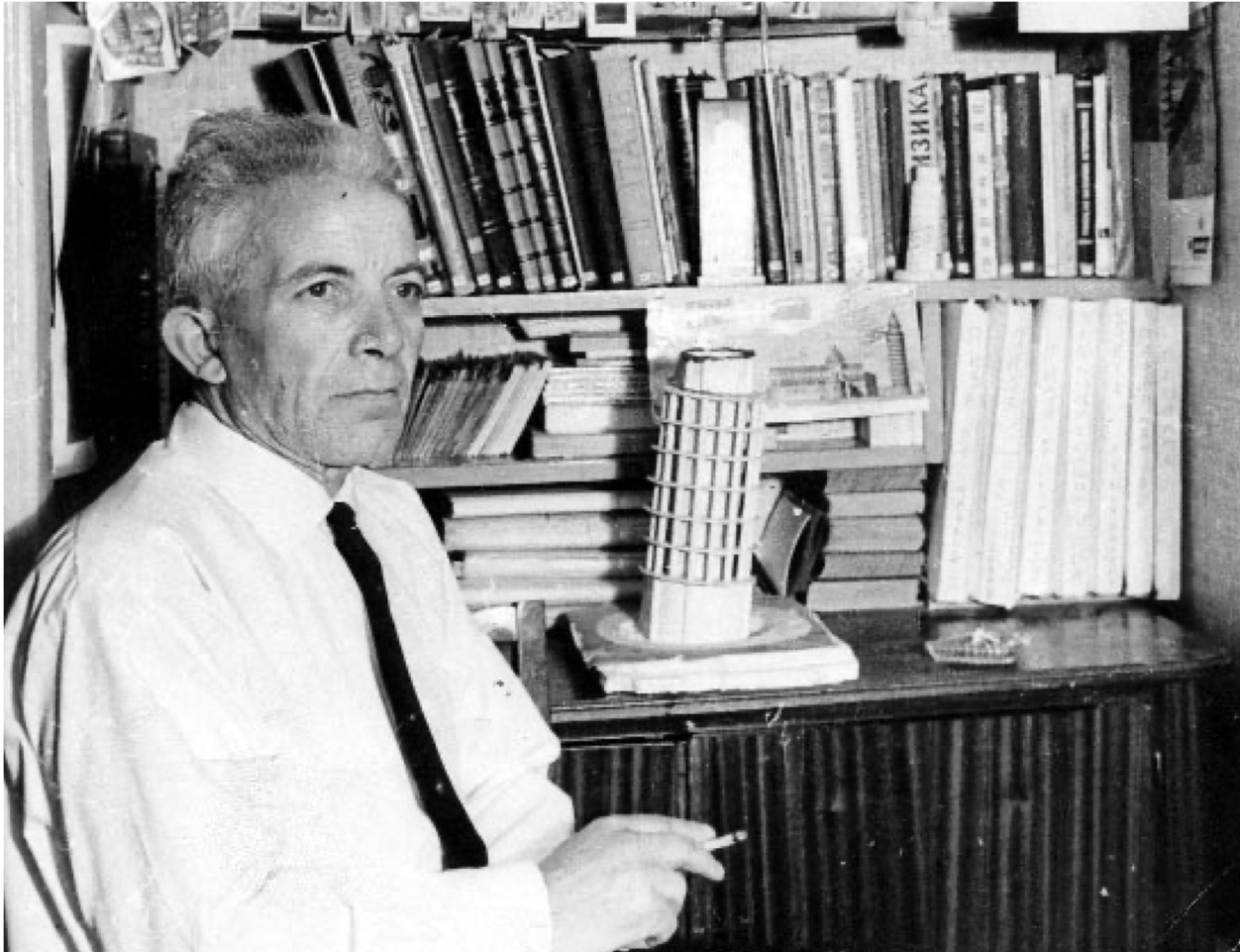 "Stregato dalla Torre": mostra sulla collezione di D.I. Malkov a Pisa ...